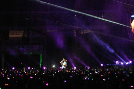 Coldplay in concert, Paris - ShutterLIVING